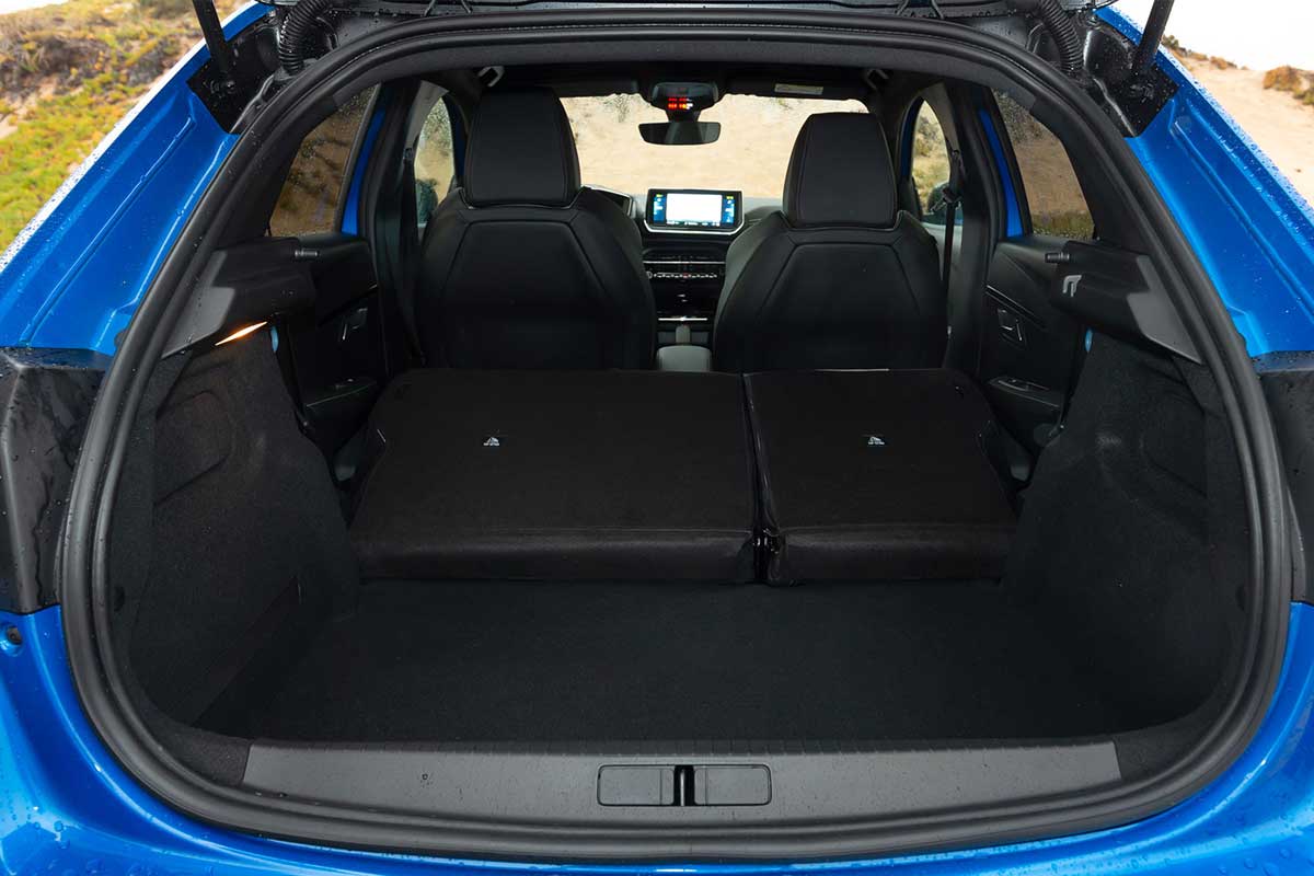 Quelle taille fait le coffre d'une Peugeot 208 ? - InduroGear